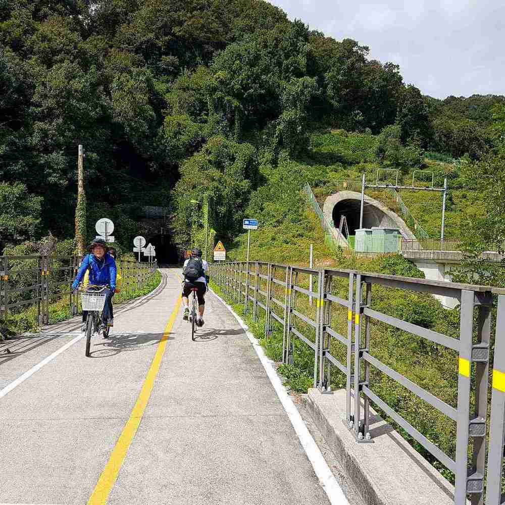 Hangang Bicycle Path | A Cycling Tour Guide | Korea By Bike